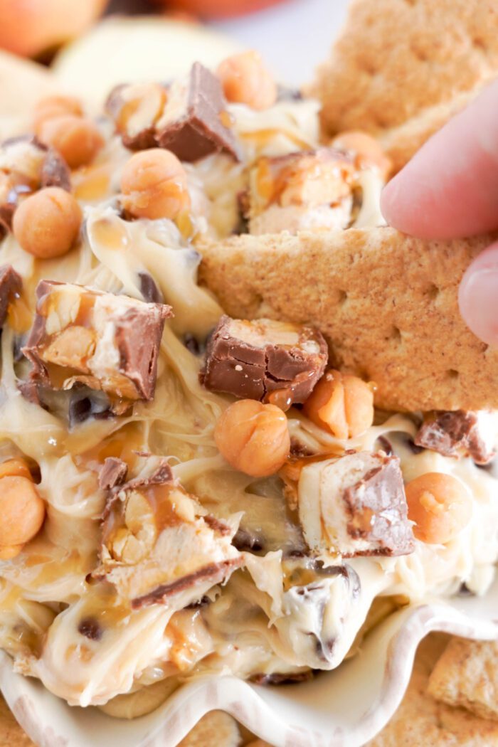 The Best Snickers Caramel Apple Dip Recipe - LemonPeony