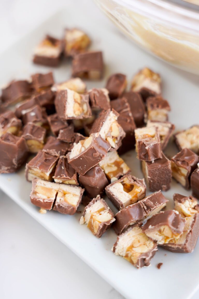 The Best Snickers Caramel Apple Dip Recipe - LemonPeony